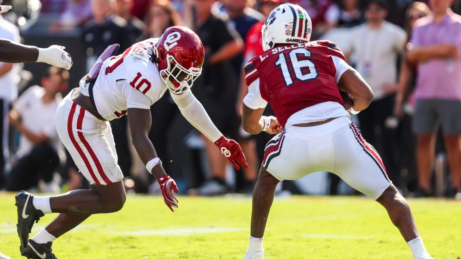 Best College Football Player Props Today - Top NCAAF Plays